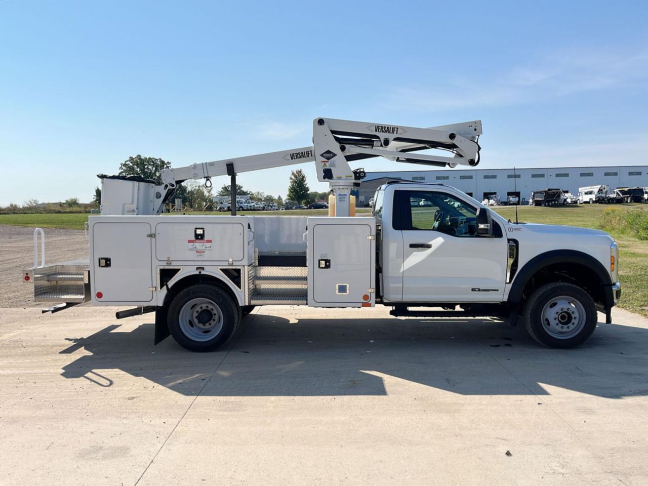 2024 Ford F550 4x4 Versalift SST-36-NE Bucket Truck
