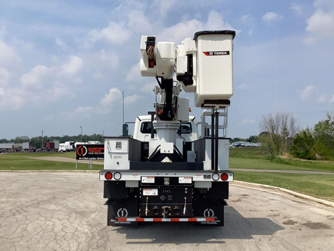 2026 Freightliner M2106 4x2 Terex Utilities TC55 Optima Bucket Truck