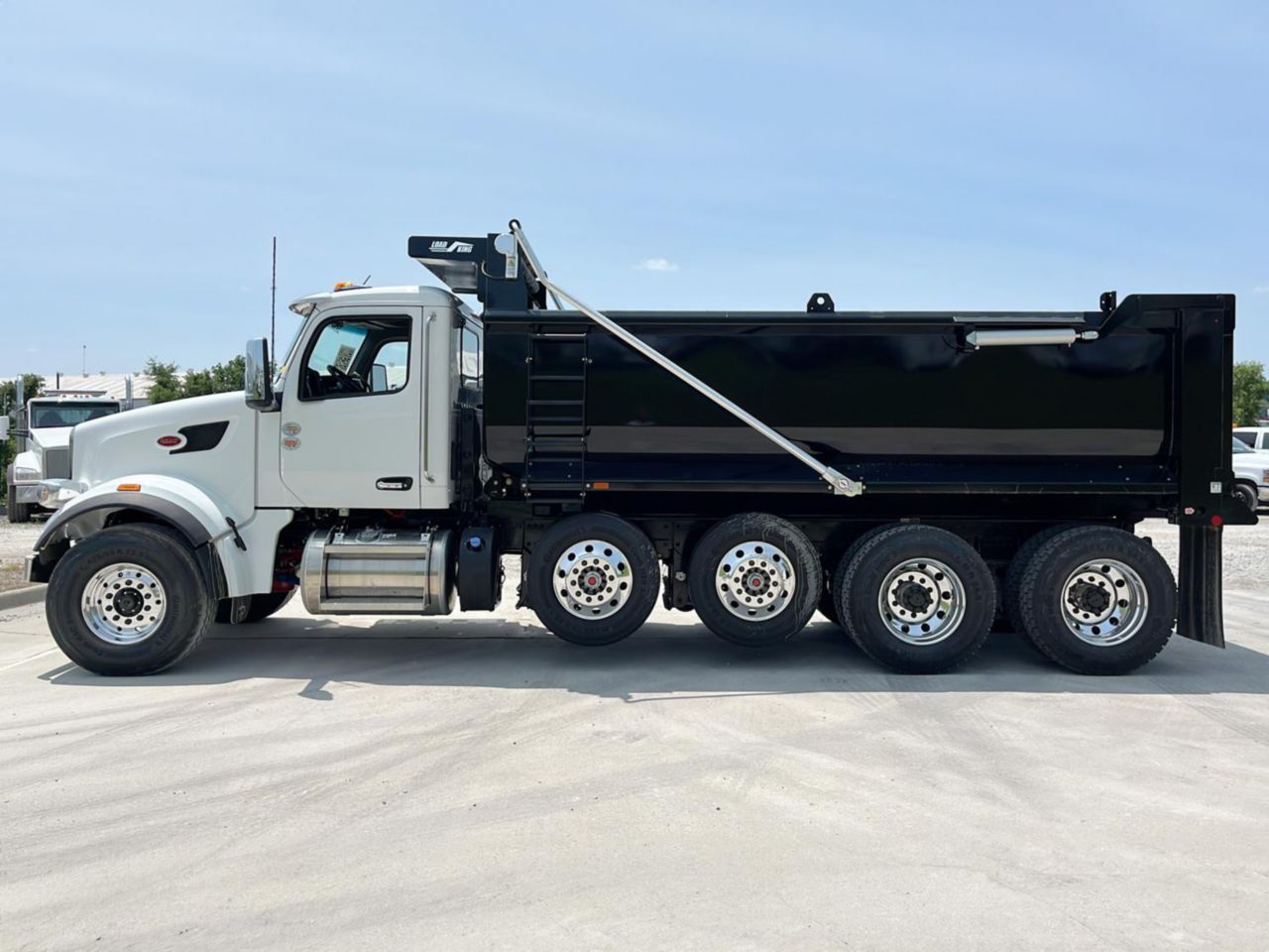 2026 Peterbilt 567 10x4 Dump Truck