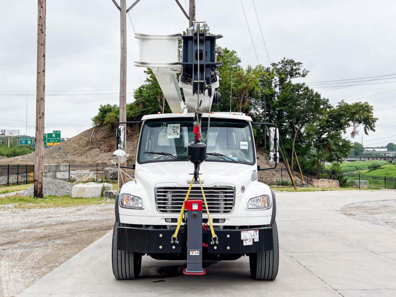 2022 Freightliner M2106 6x4 Load King Stinger 35-127RS Boom Truck