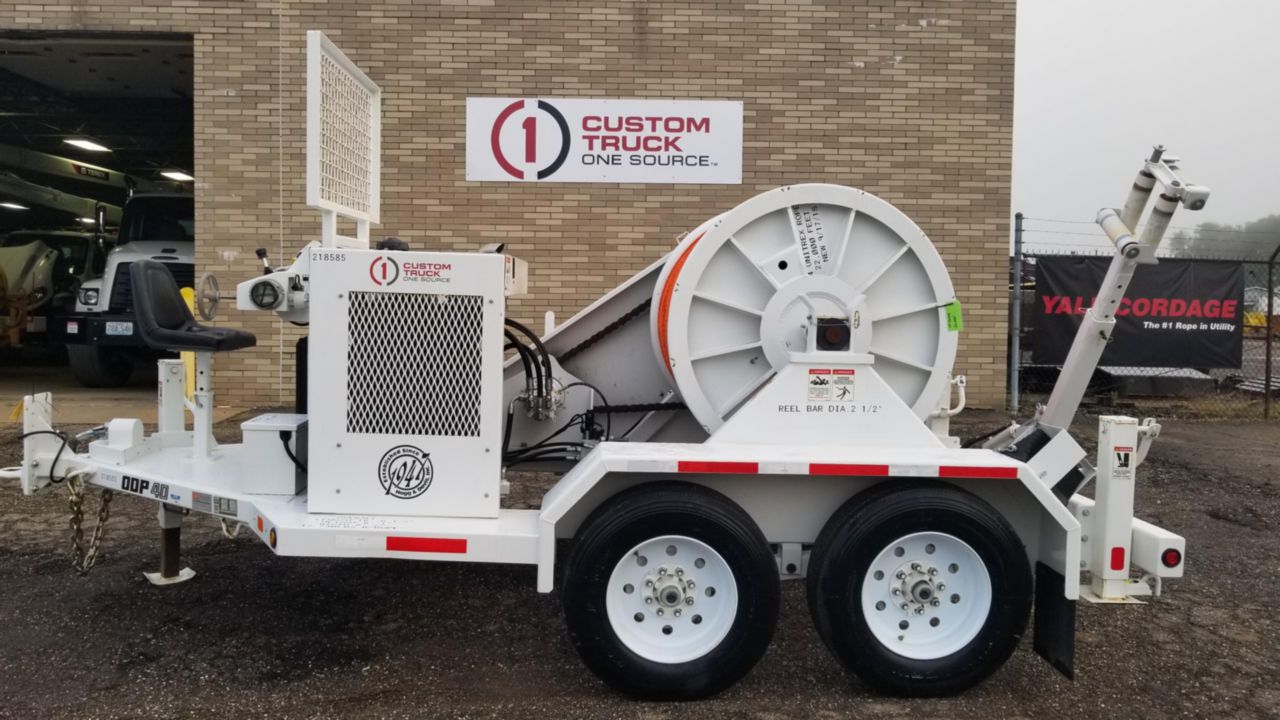 4,000 lbs 15,500 ft of 5/8 in rope Single Drum Puller Rental - Custom ...