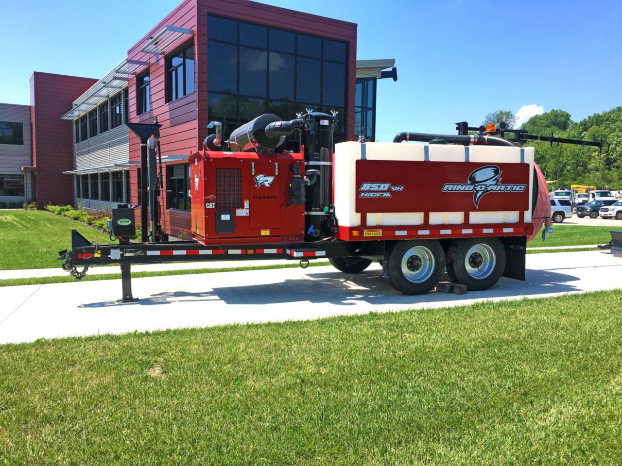 800 gal Trailer-Mounted Hydrovac Rental - Custom Truck One Source