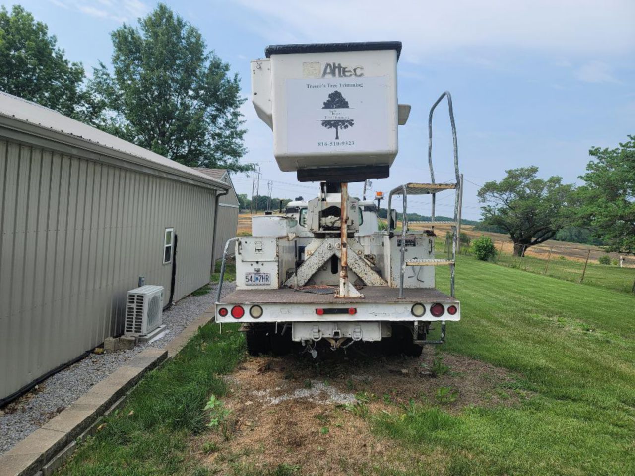 2001 International 4900 Altec AN650 Bucket Truck