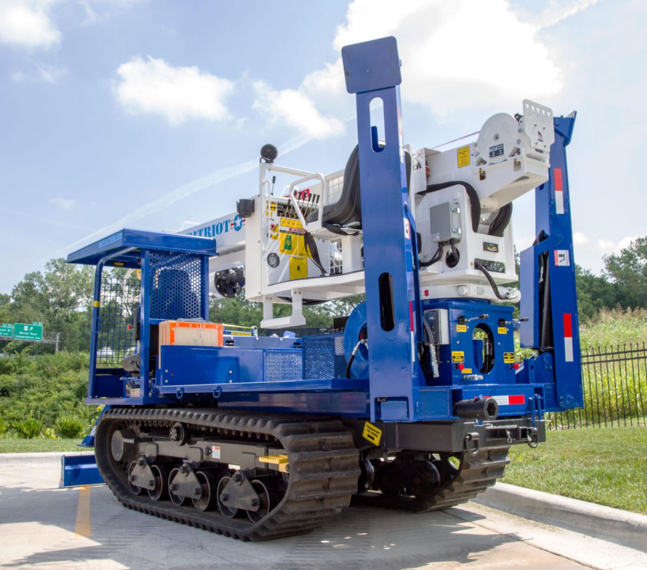 6,000 lbs Track Backyard Digger Derrick Rental - Custom Truck One Source